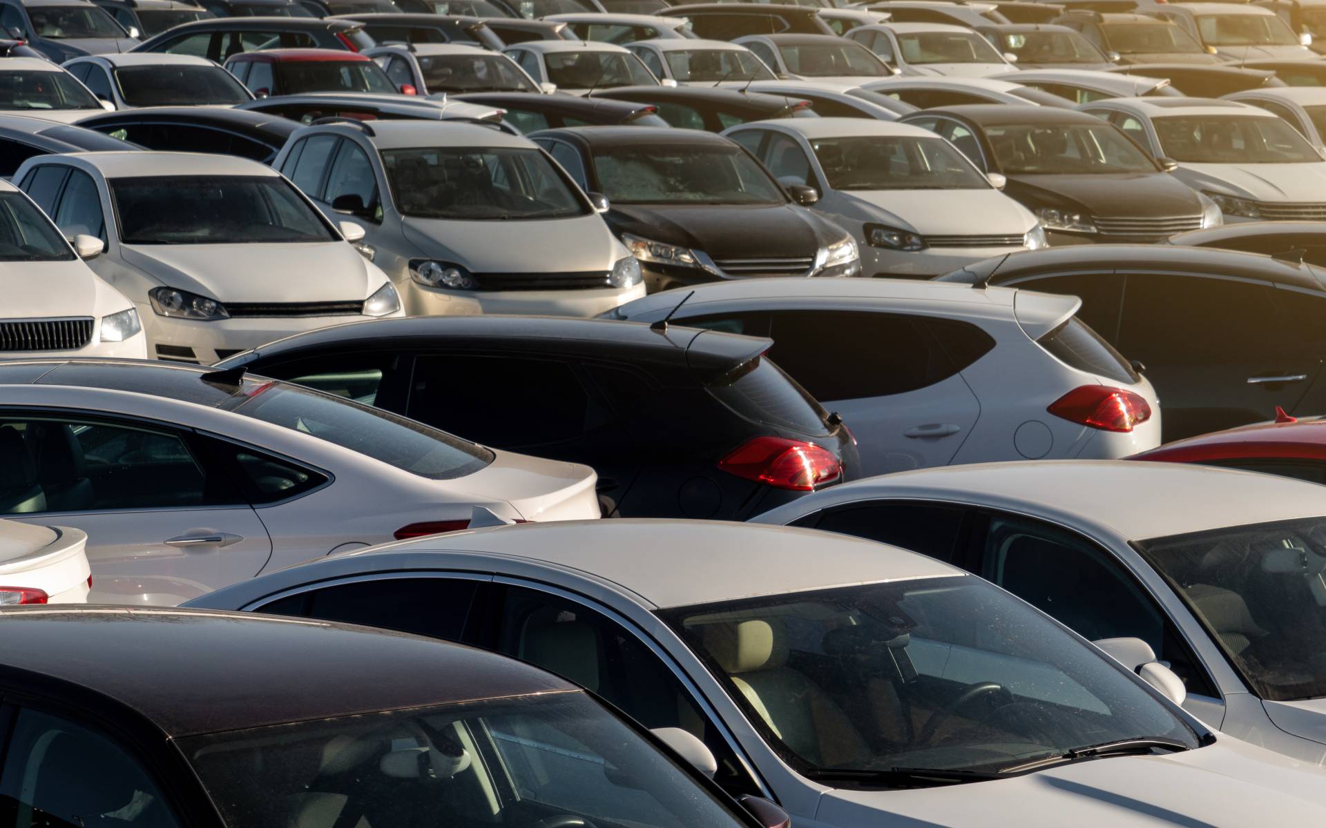 Les concessionnaires automobiles entament leur réouverture | Otogo