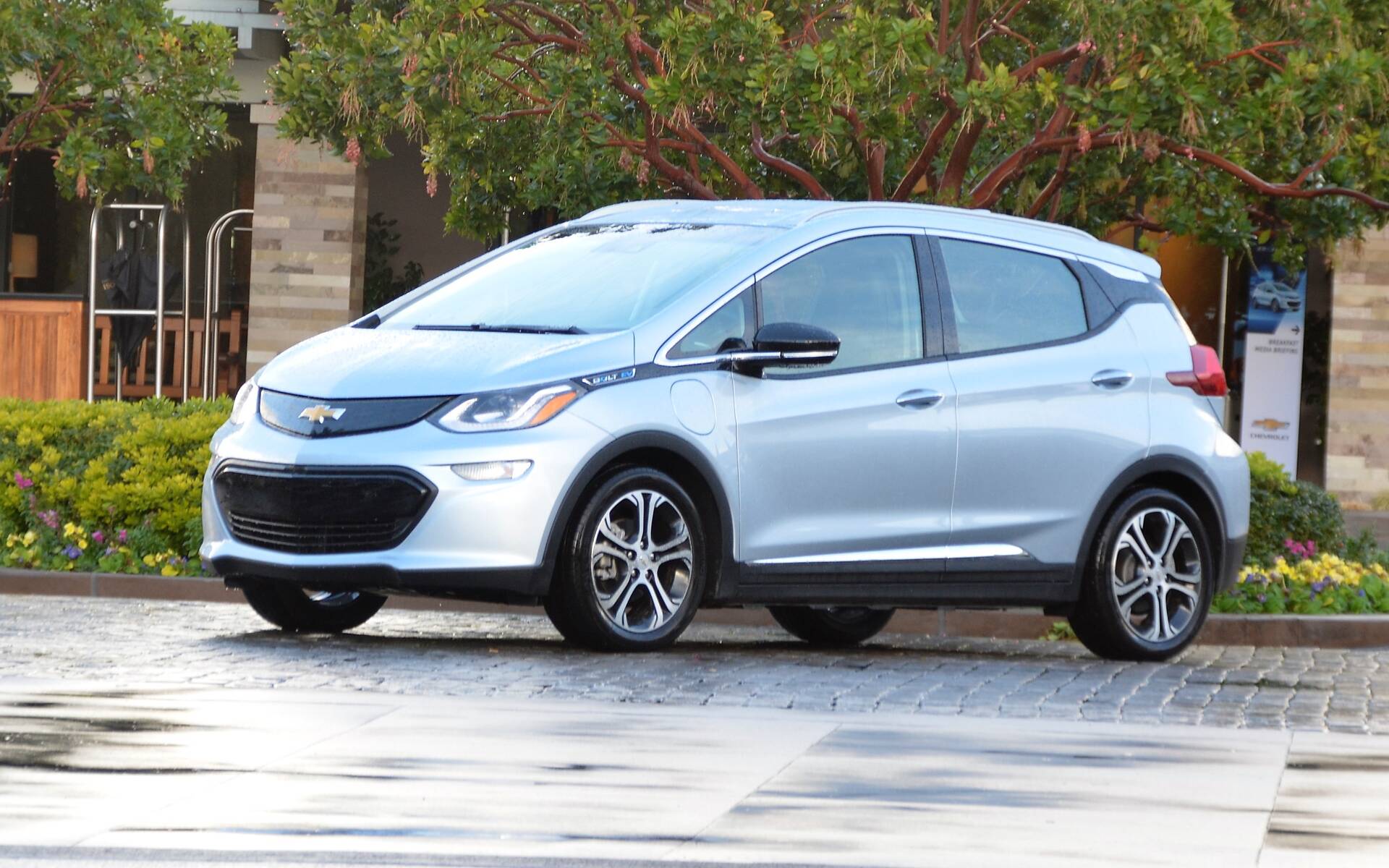 Chevrolet Bolt EV d’occasion : quoi savoir avant d’acheter? | Otogo