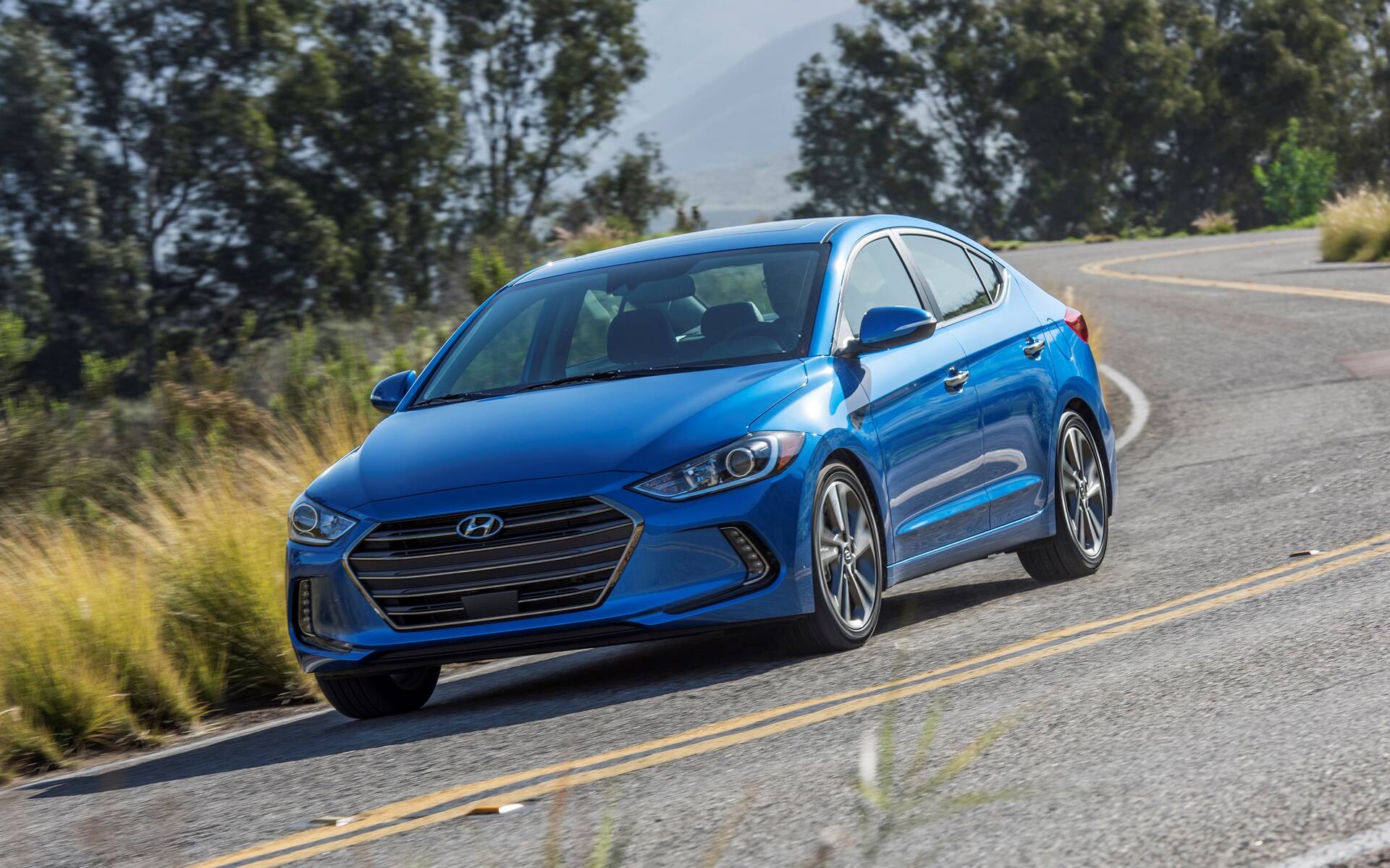 Hyundai Elantra 2017-2020 : quoi savoir avant d’acheter? | Otogo