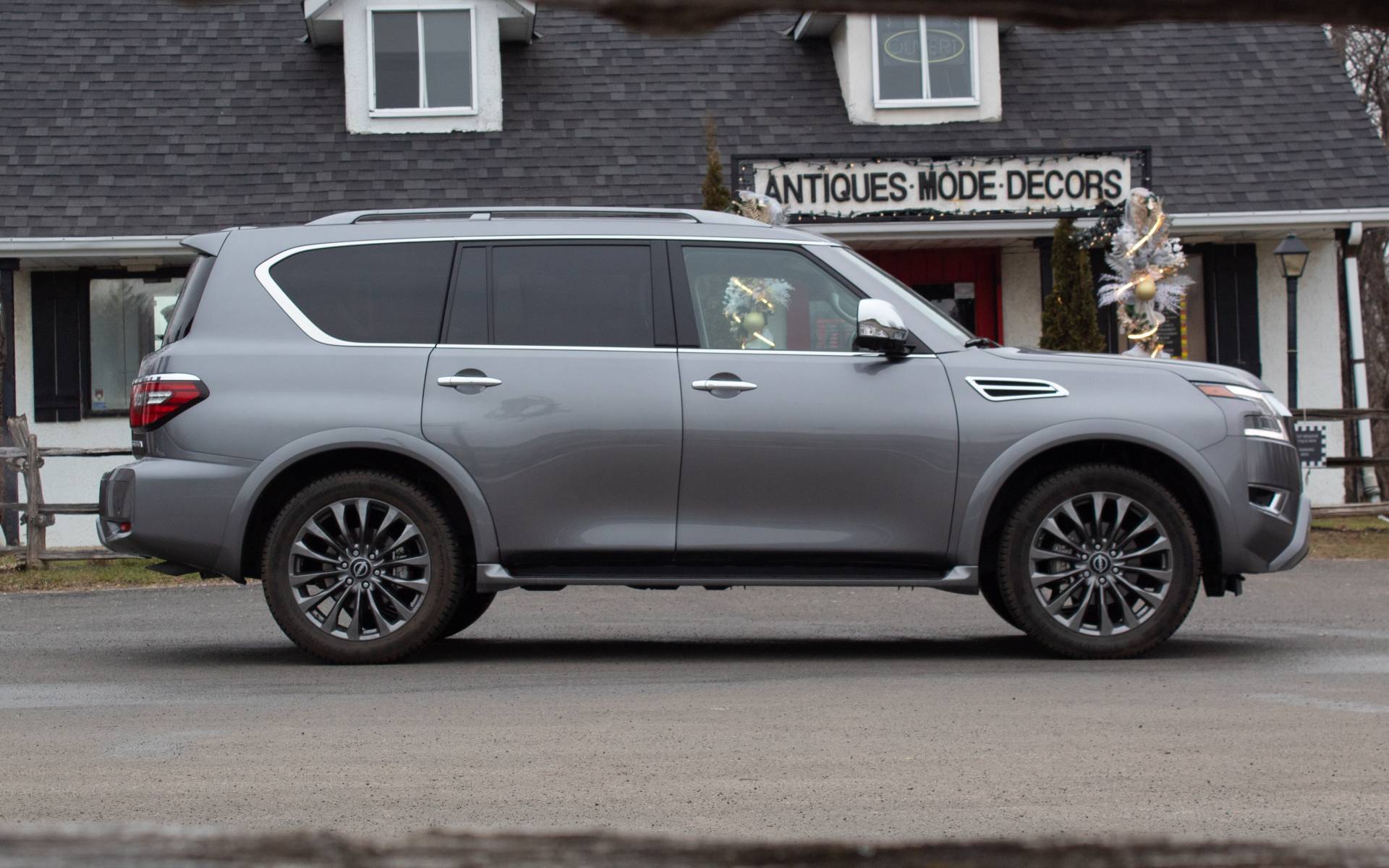 Nissan Armada ou Toyota Sequoia d’occasion, lequel choisir? | Otogo