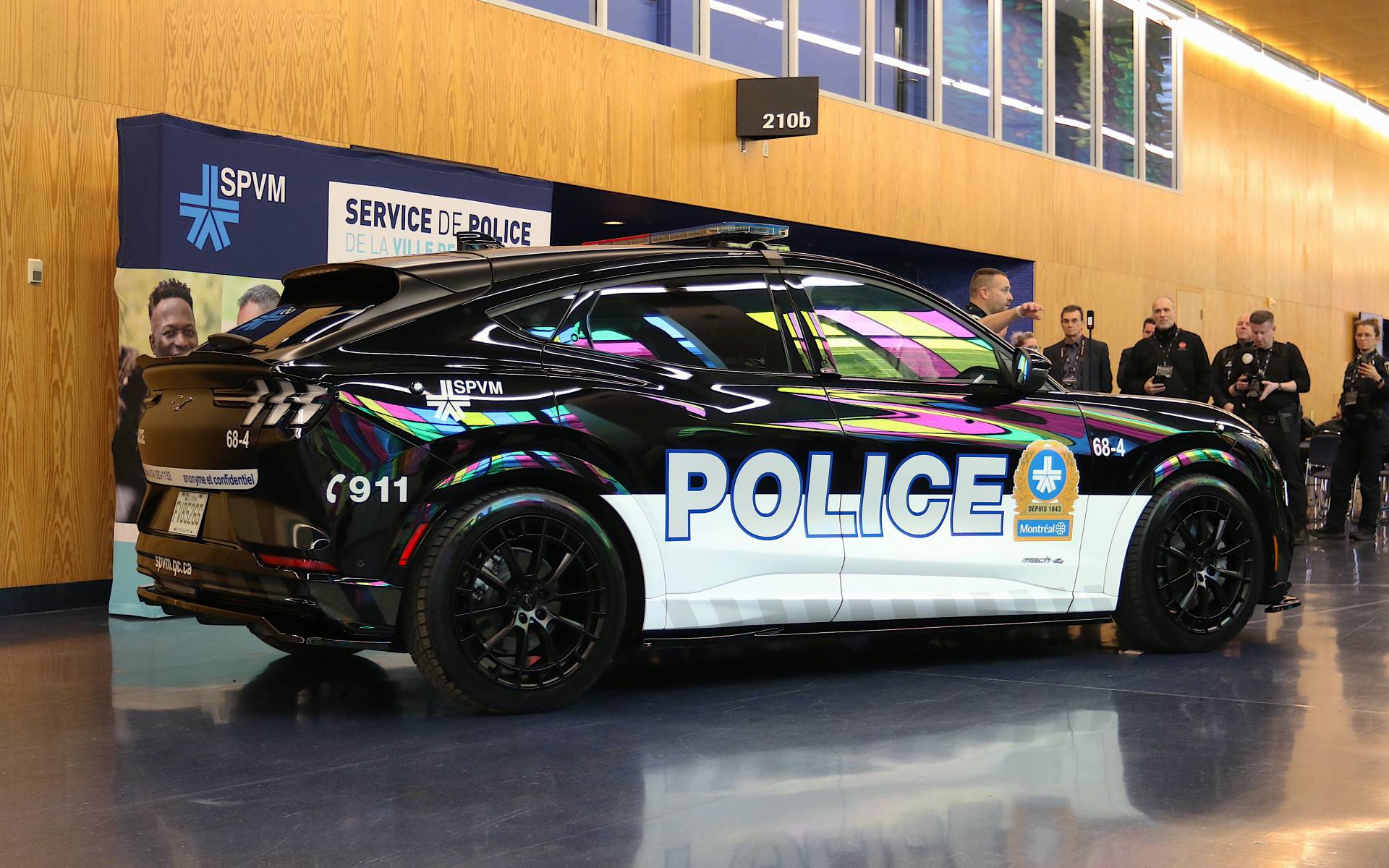 The SPVM presents a modified car at the Montreal Auto Show! | Otogo