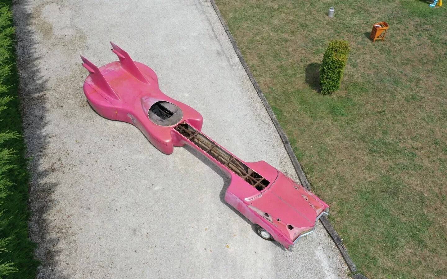 Elvis' “Guitar Car” resurfaces in France and is for sale | Otogo