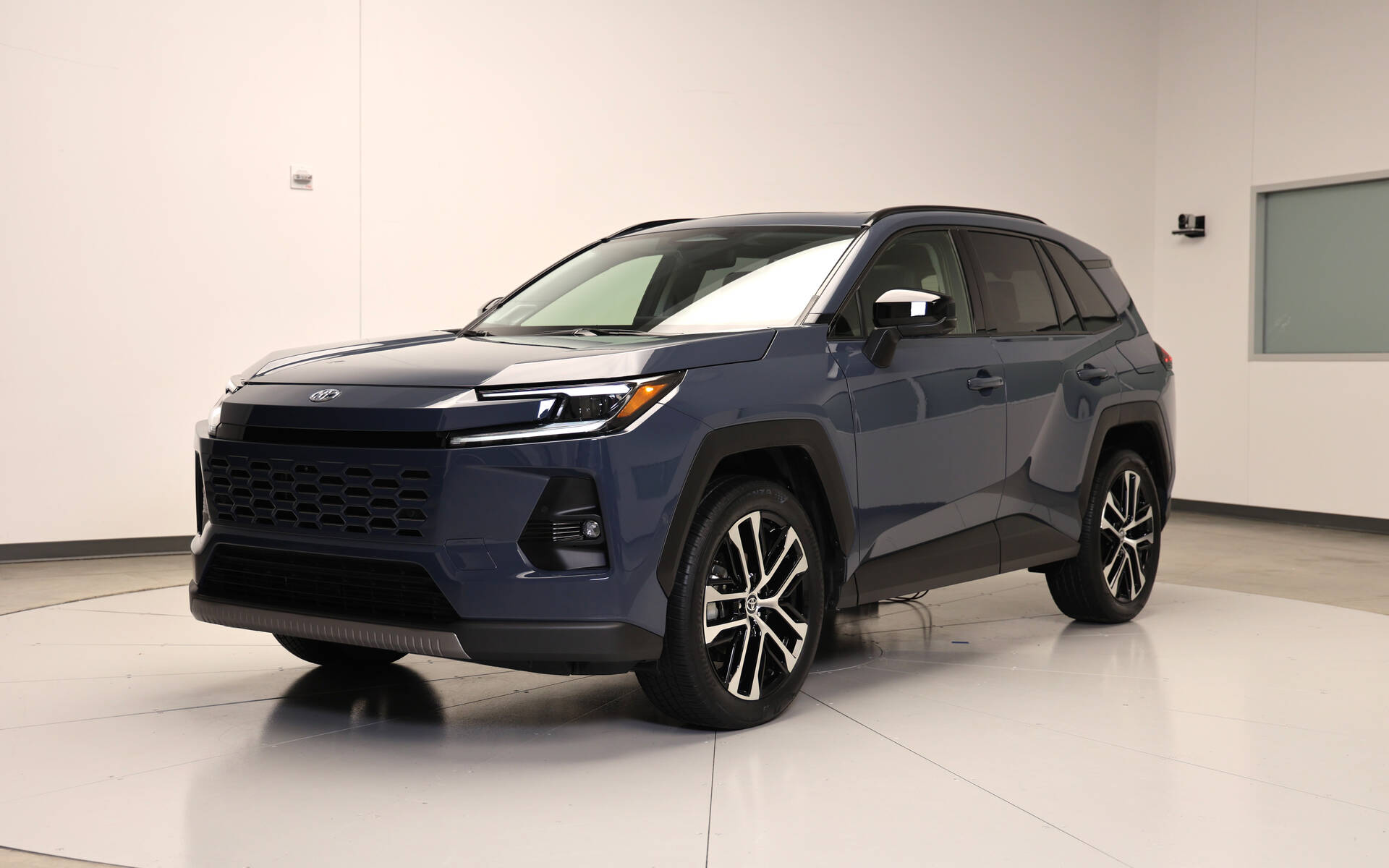 Toyota RAV4 2026: five things you need to know | Otogo