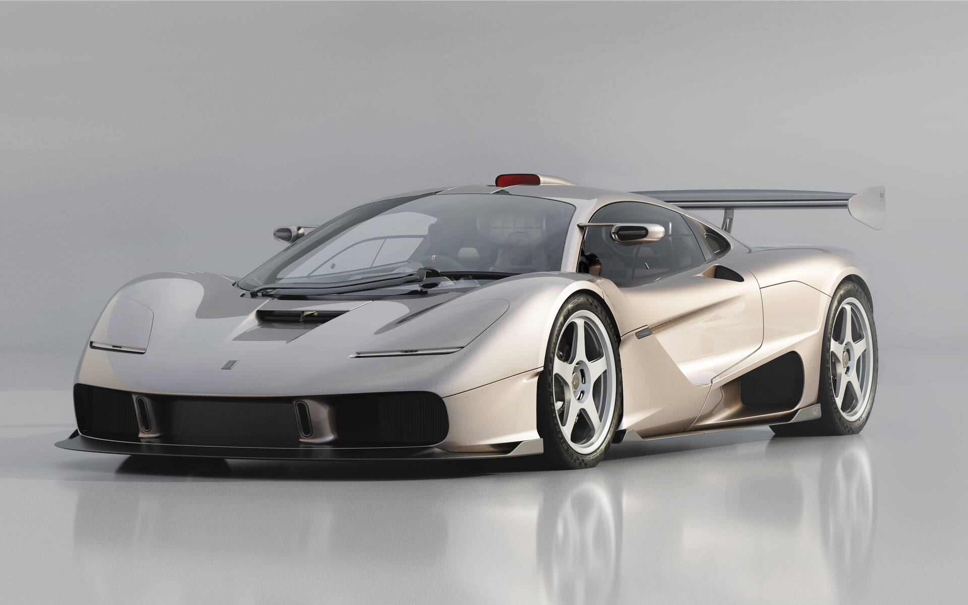 Gordon Murray Automotive unveils two modern-day McLaren F1s | Otogo