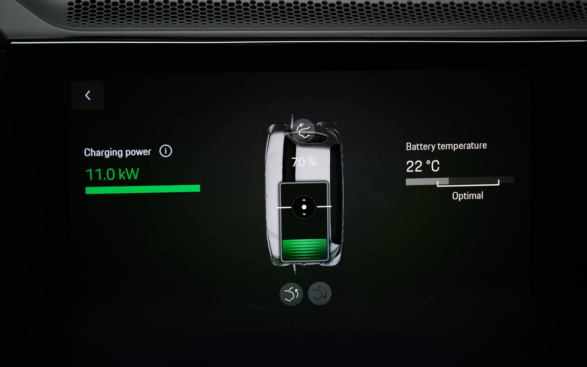 No more cables: Porsche unveils an inductive charging system | Otogo