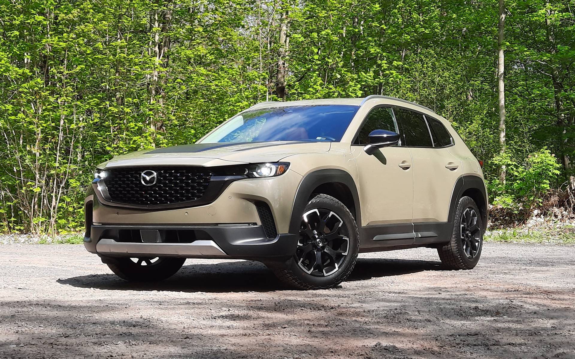 16 Compact SUVs Were Tested Off-Road—The Winner Will Surprise You | Otogo
